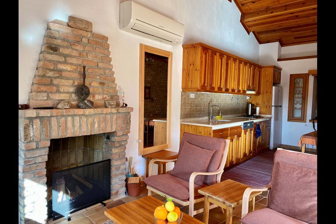 Details - Helios House