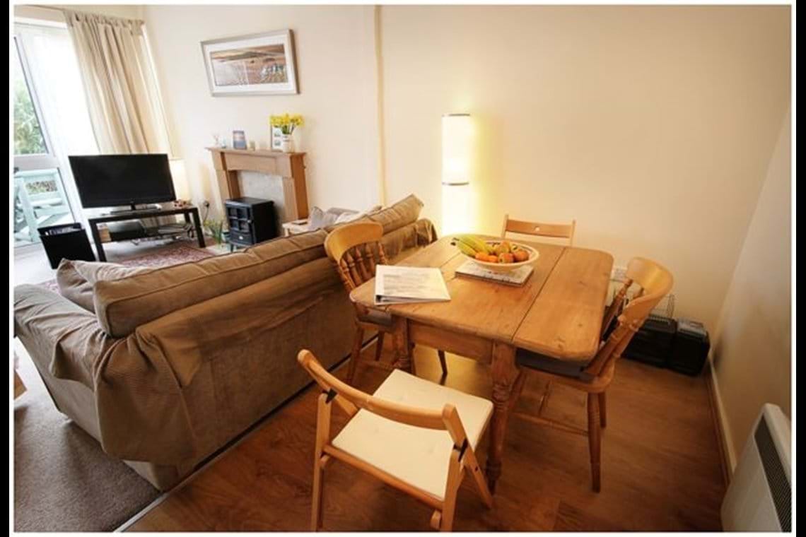 Holiday Cottage in Embleton, Northumberland Coast - Periwinkle Cottage