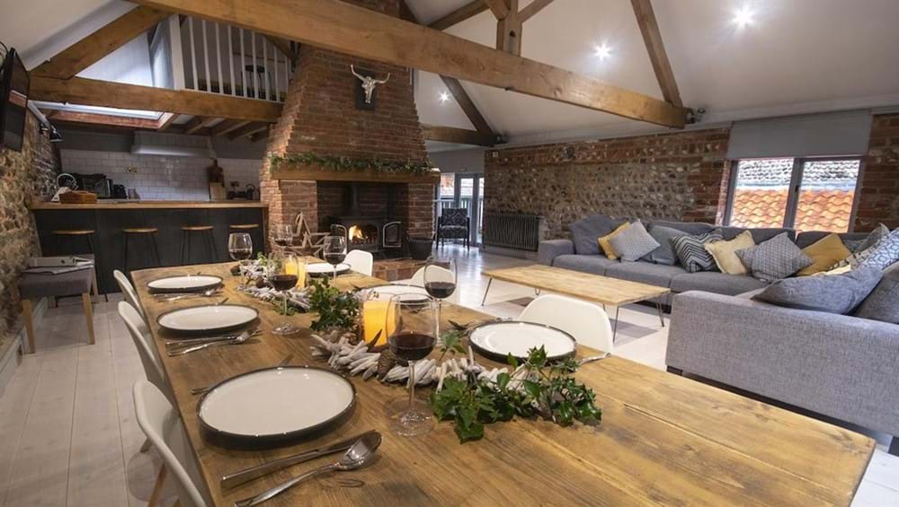 BARN CONVERSION HOLIDAY LET - PET FRIENDLY - NORTH NORFOLK COAST ...