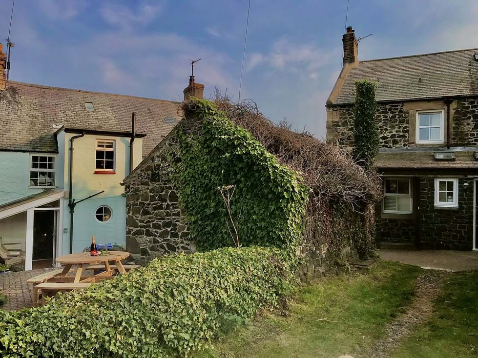 Photos - Harbour Cottage Craster